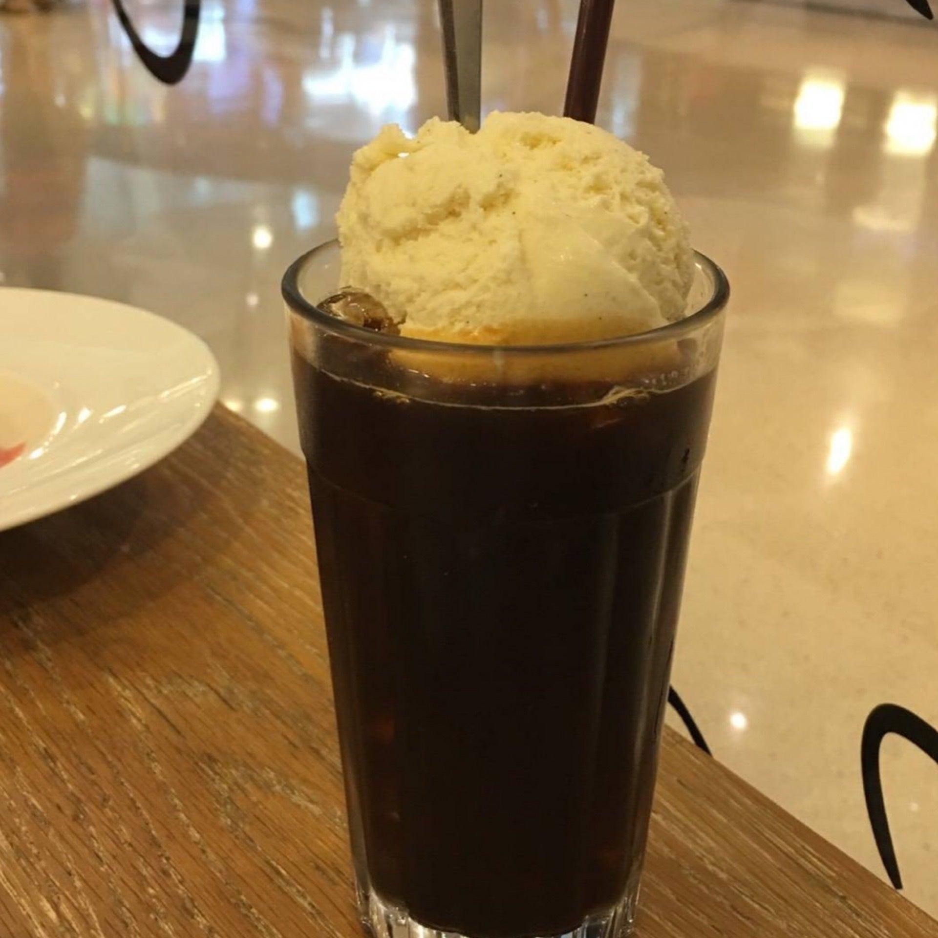 Thai Iced Coffee Float | THAI Smile Restaurant